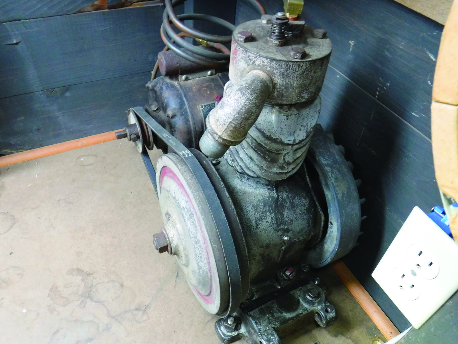 Craigslist Briggs FH Conversion Air Compressor - Gas Engine Magazine